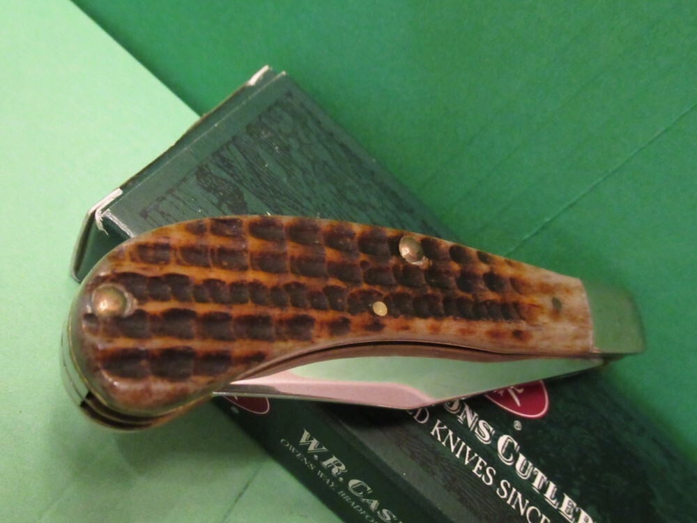 Case XX 2004 Honey Brown Bone, USA Shield, Saddle horn Pattern # T.B ...
