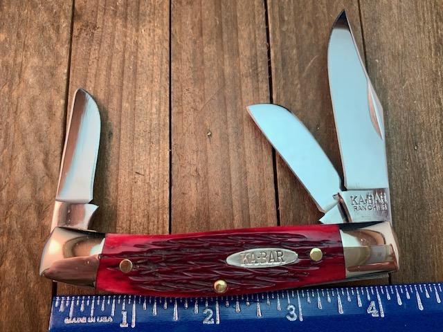 Kabar by Queen Stockman Red Pin Feather or “Italian” Jigged Bone 1990