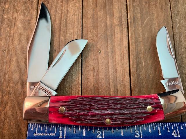 Kabar by Queen Stockman Red Pin Feather or “Italian” Jigged Bone 1990