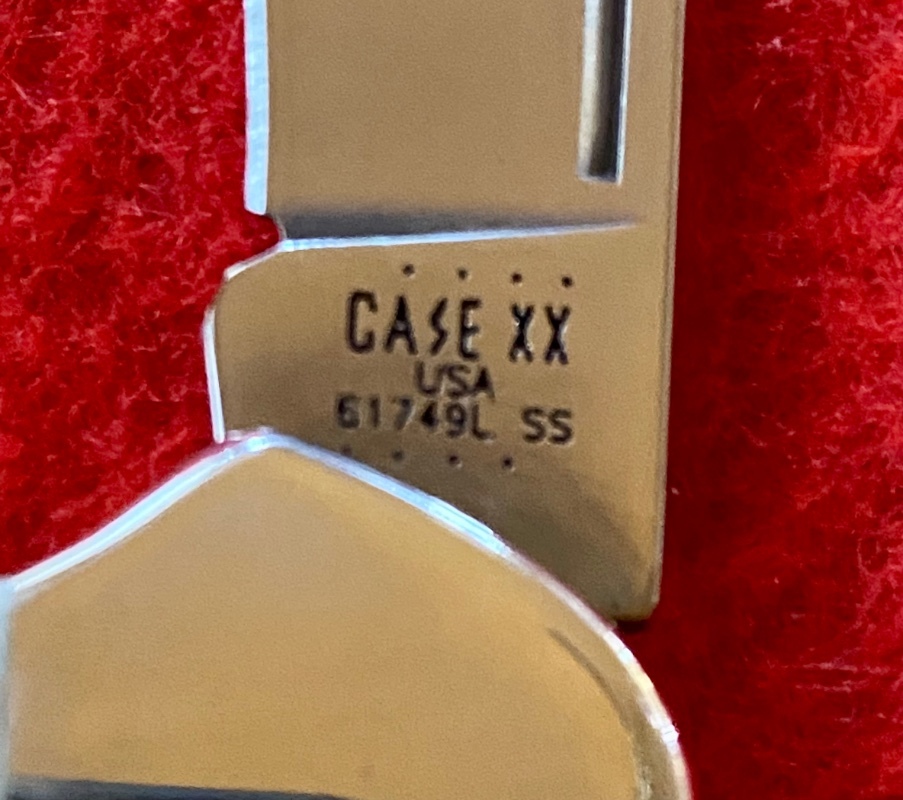 Case XX™ Jigged Amber Bone Mini Copperlock Stainless Pocket Knife