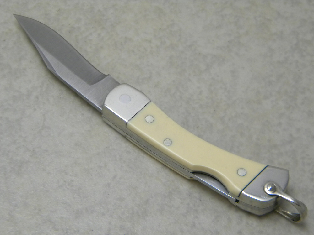Schrade + USA 511 SC Scrimshaw Lockback Knife in Box