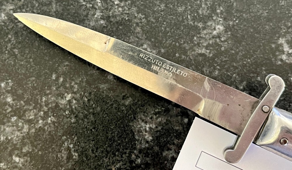 Rizzuto Estileto Milano 8.5 Inch Switchblade Knife, Used