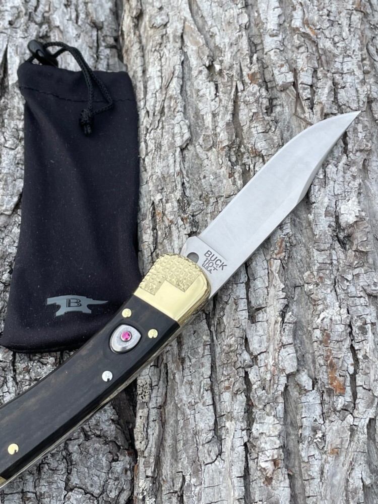 BUCK 110 * YELLOWHORSE CUSTOM RUBY GEM AUTOMATIC KNIFE W/ENGRAVED STAIR ...