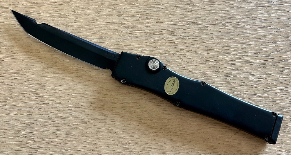 Microtech Halo 3 Clone Out The Front (OTF) Switchblade Knife, Black ...