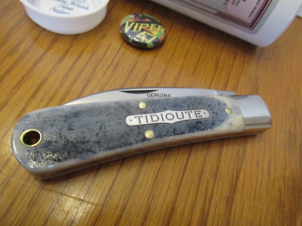 Great Eastern Tidoute Stone Wash Blue Natural Bone Viper Pattern # 470123