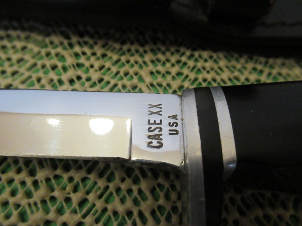 Case XX USA Era Black Composition Handle Model 2 Finn