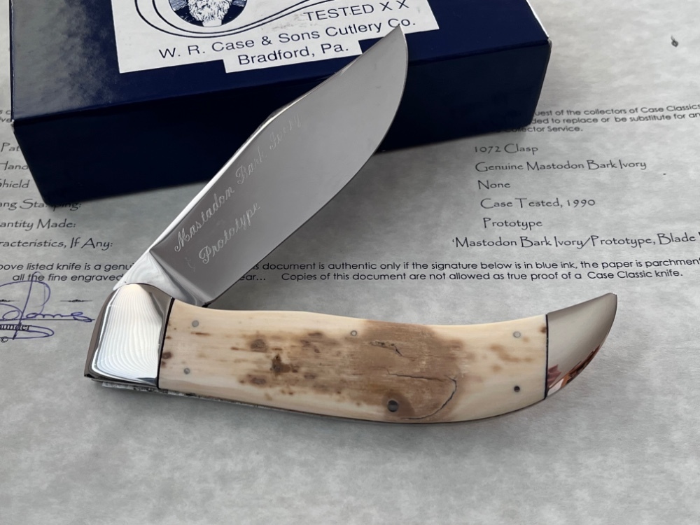 Case XX Classic 1072 Clasp in Mastodon Bark Ivory Prototype with COA & Box