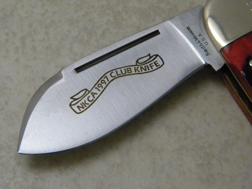 Smith & Wesson USA Stewart Taylor Bone 1997 NKCA Club Elephant Toe Knife