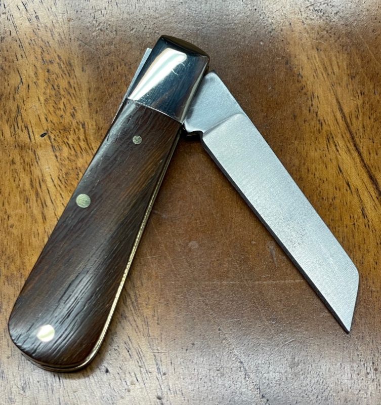 A. Wright & Son, Traditional Barlow pocket knife with Lambsfoot blade ...