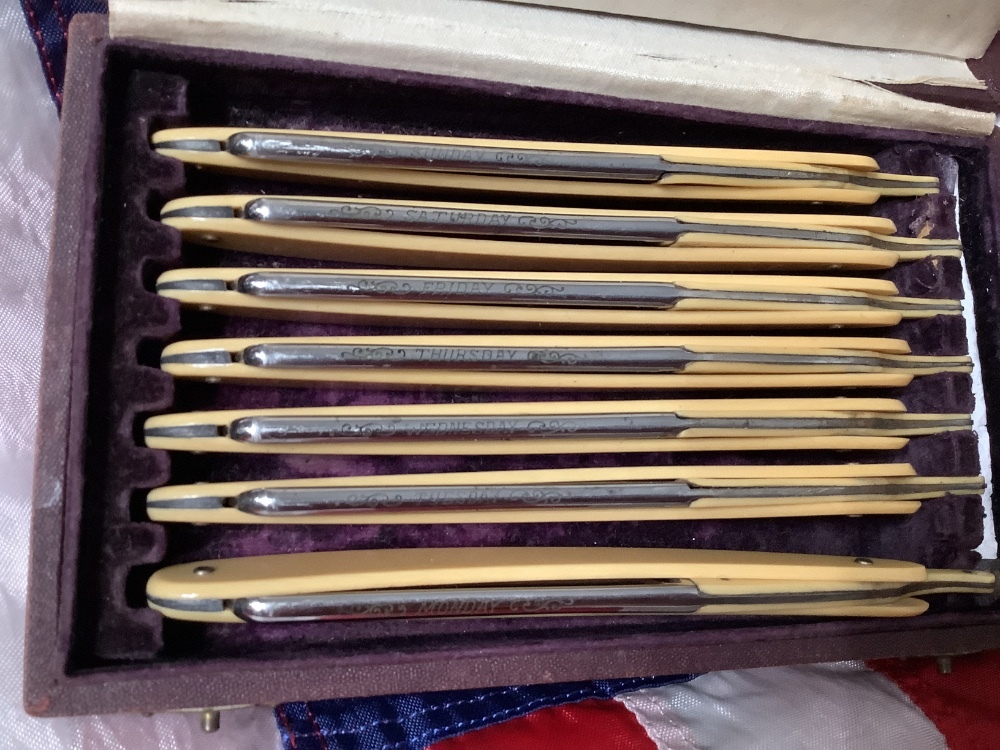 J A Henckels 7 Day Razor Set w/ Perfect Synthetic Handles in Orig box