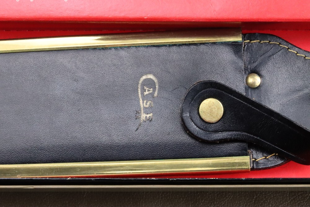 CASE XX BOWIE WITH ORIGINAL BOX SHEATH SYNTHETIC HANDLE