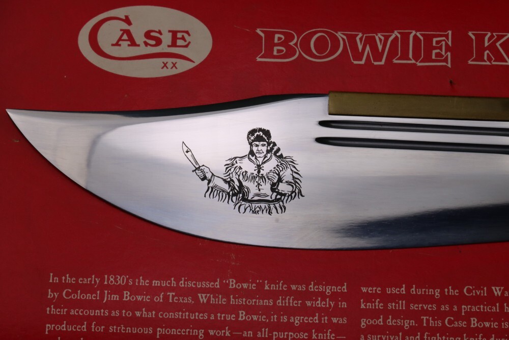 CASE XX BOWIE WITH ORIGINAL BOX SHEATH SYNTHETIC HANDLE