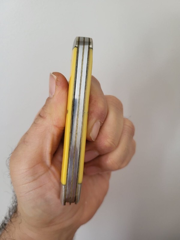 Rare Queen Steel Trapper #19A, Made in USA, Yellow Composite Handles, Q81