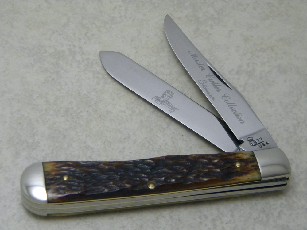 Queen #19 Rogers Bone Trapper Knife "Q77" USA Tang Stamp Etched - c.1977