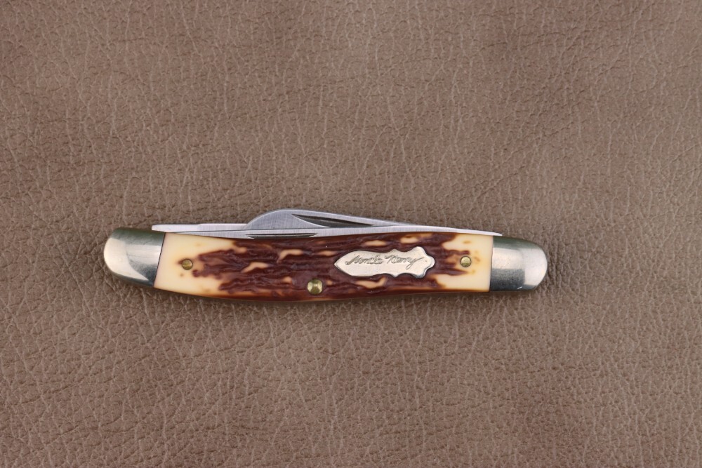 SCHRADE USA UNCLE HENRY STOCKMAN WITH STAGLON SCALES