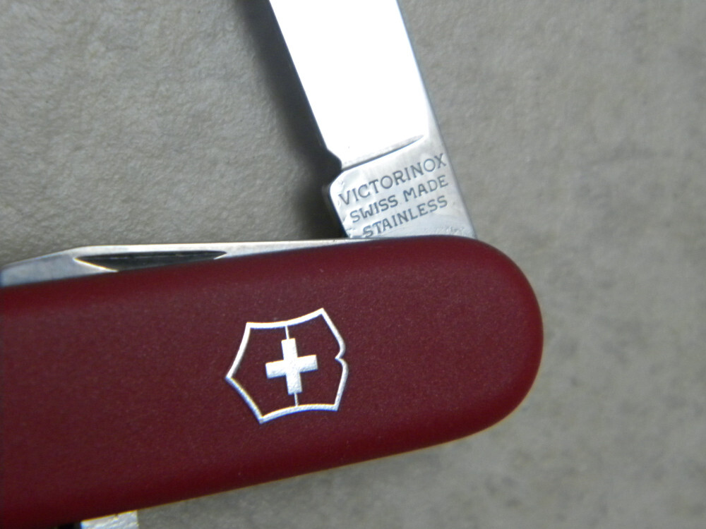 Victorinox Switzerland Swiss Made Officier Suisse Multi Tool Swiss Army ...