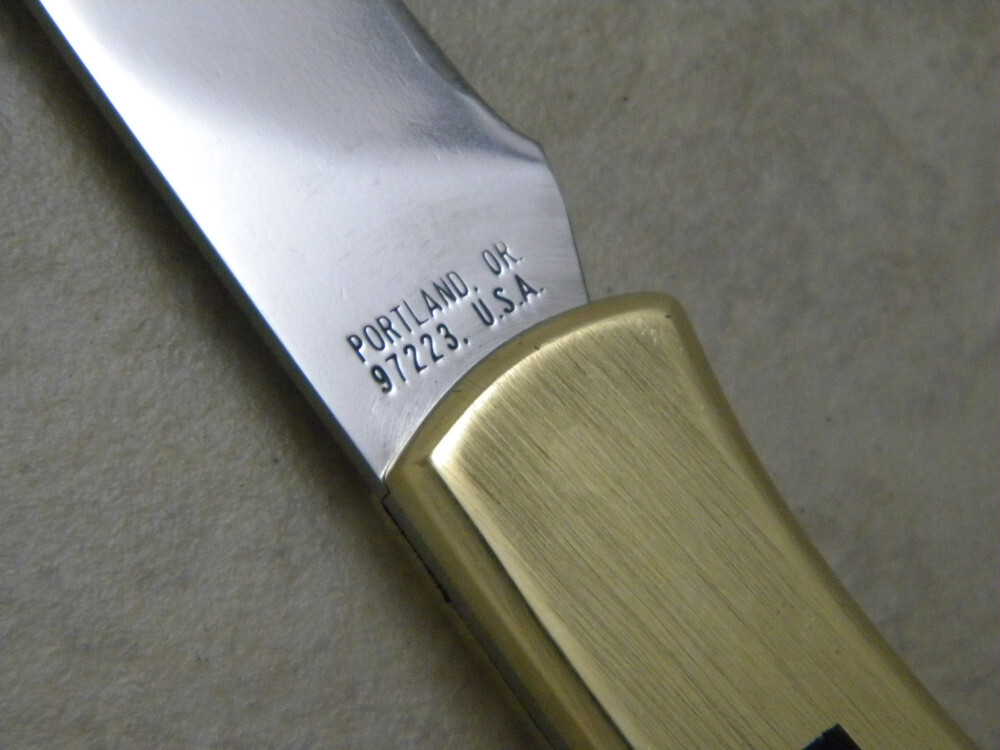 Gerber Portland, OR 97223 USA Large Wood Lockback Knife