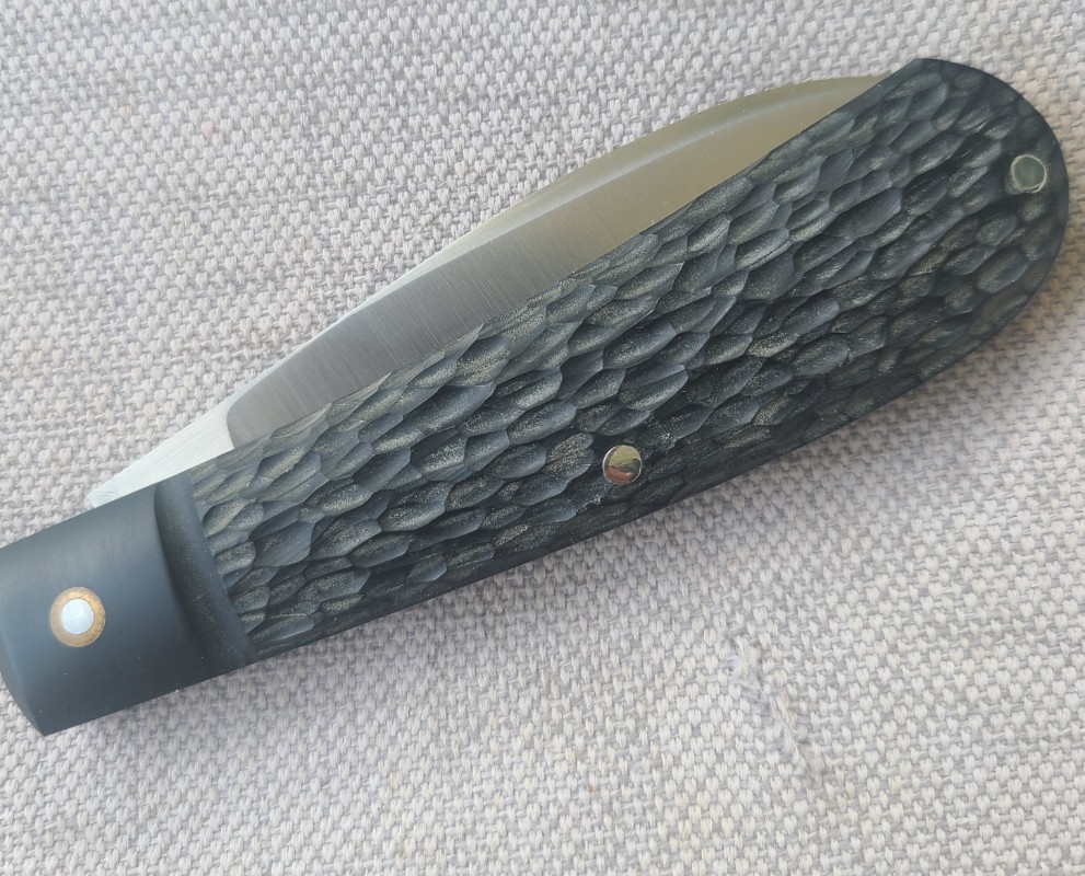 Tim Robertson Full Size Zulu...jigged paper micarta scales.. fluted ...