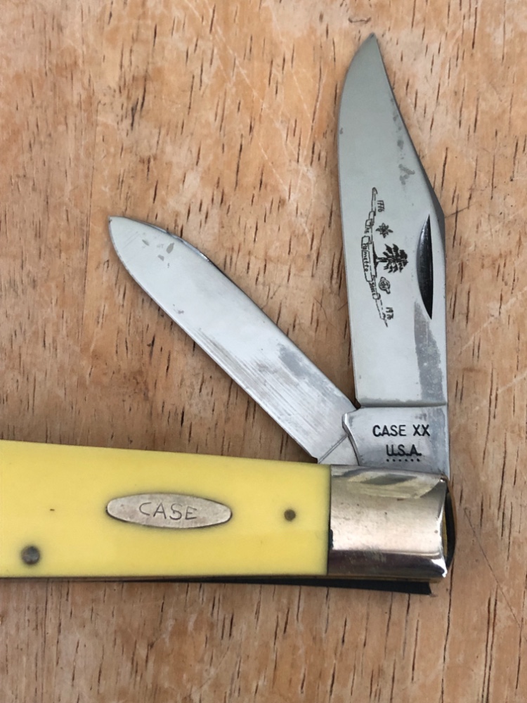 1974 Case Rail Splitter Yellow Delrin Handles 3299 1/2