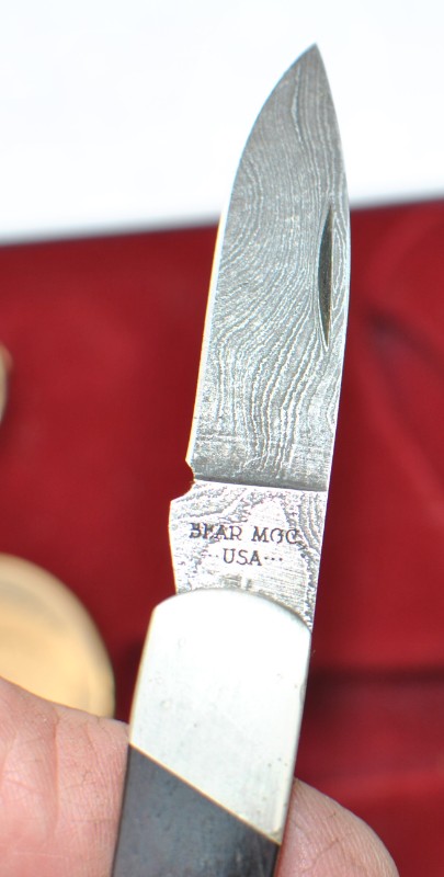 Bear MGC Presentation Set 3" Lock Back Damascus And Brass Medallion ...