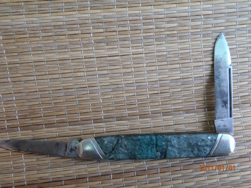 UTICA (arch) Cutlery Co Utica NY Slanted and Pinched Bolsters