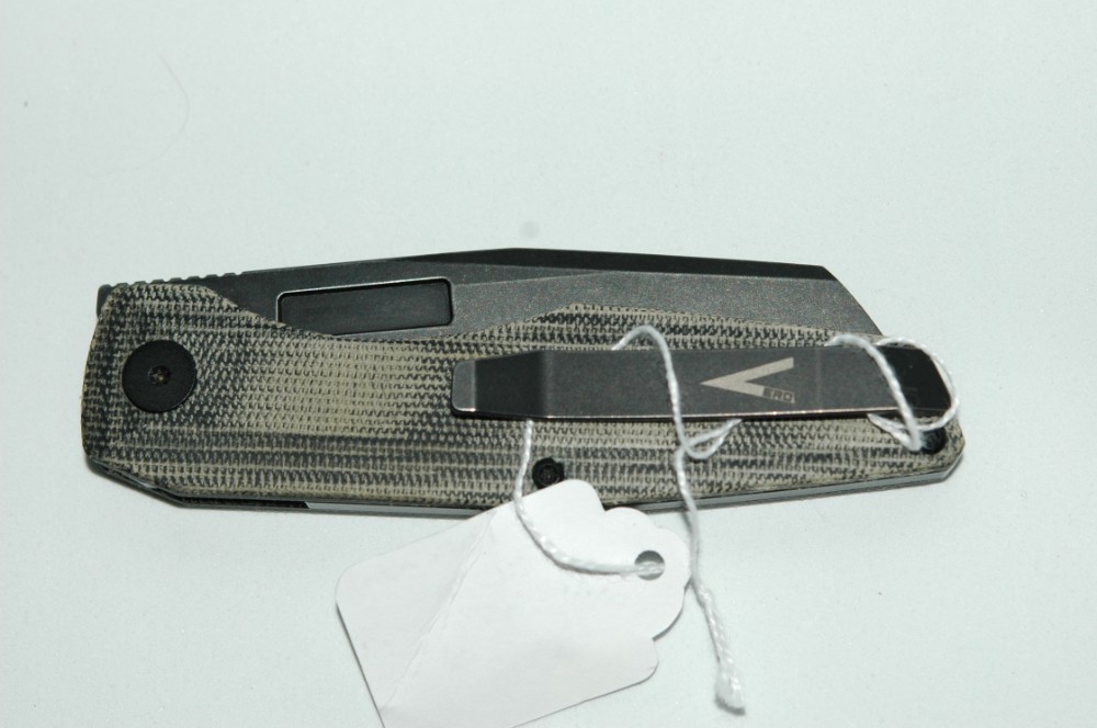 Vero Engineering Tactical Folder - Carbon Fiber