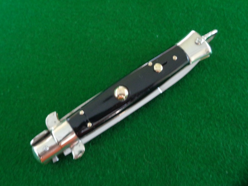 c. 1960's Pick Lock Stiletto Japan Rizzuto Italian Type
