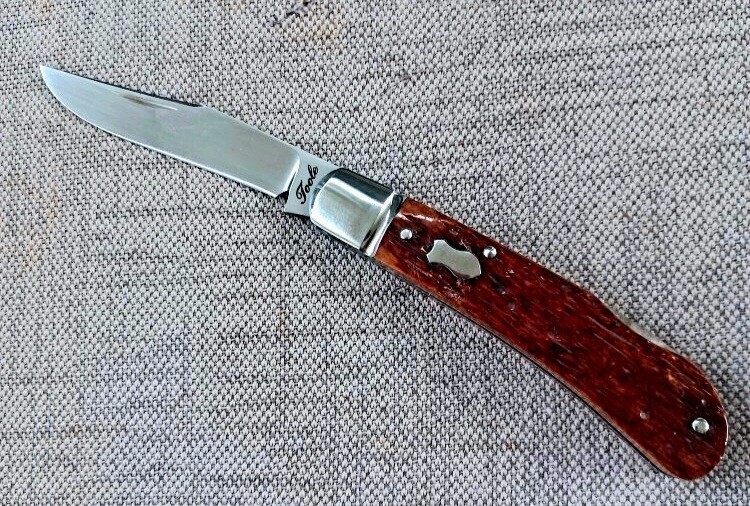 Bobby Toole Jigged Bone Lockback Trapper...Cpm154...3 5/8" closed..New ...