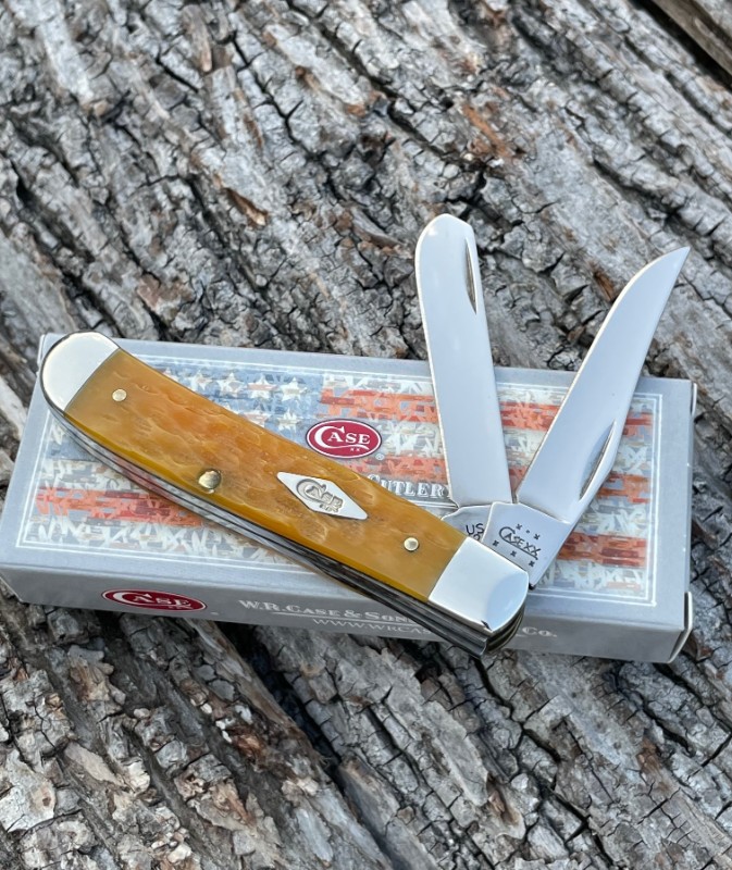 CASE XX ** 2004 YELLOW JIG BONE MINI TRAPPER