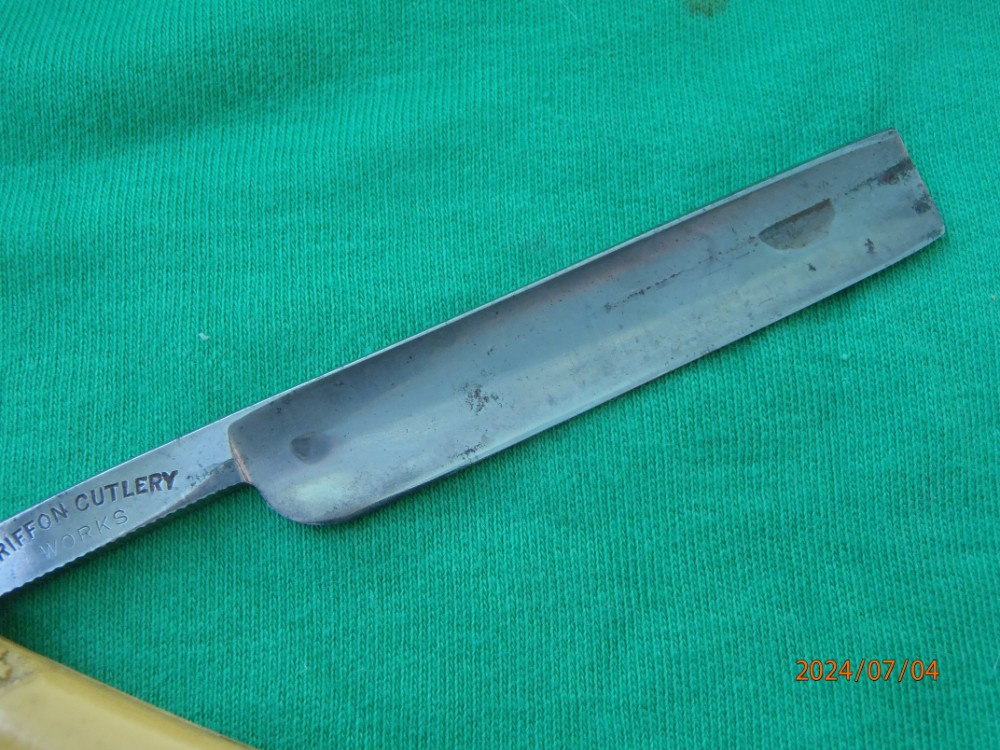 Griffon Cutlery Works Razor American Eagle Design