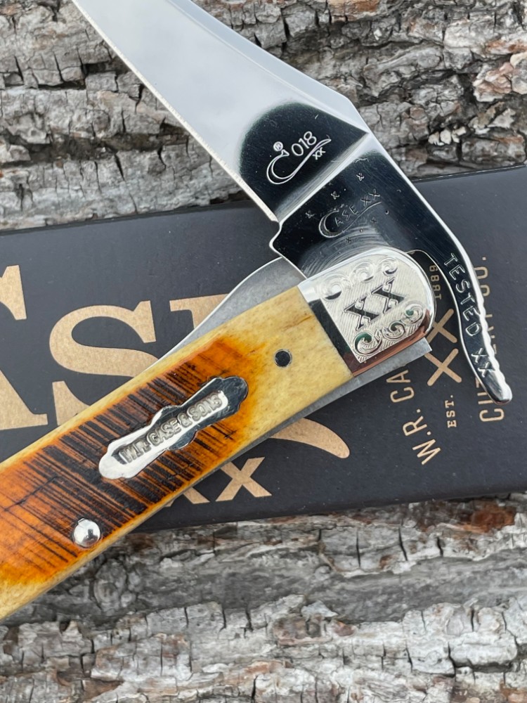 CASE XX *** 2013 ANTIQUE BONE SAWCUT MINT SET RUSSLOCK