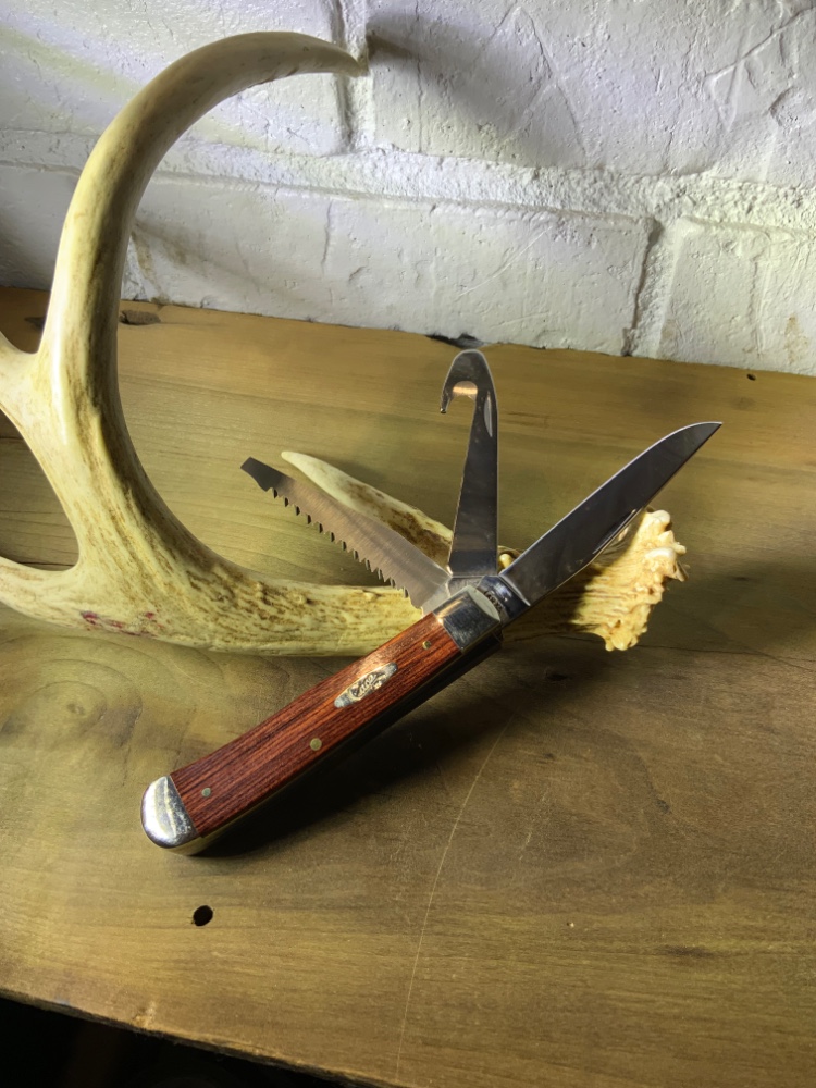 Case XX 7354GS 3-Blade Hunter Trapper (Gut Hook & Bone Saw)