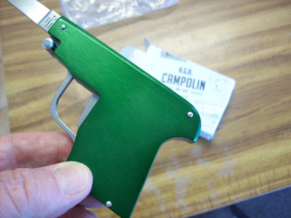 A.G.A. Campolin Rare Italian Gun Knife in Green Circa 2019 UNUSED W/Box