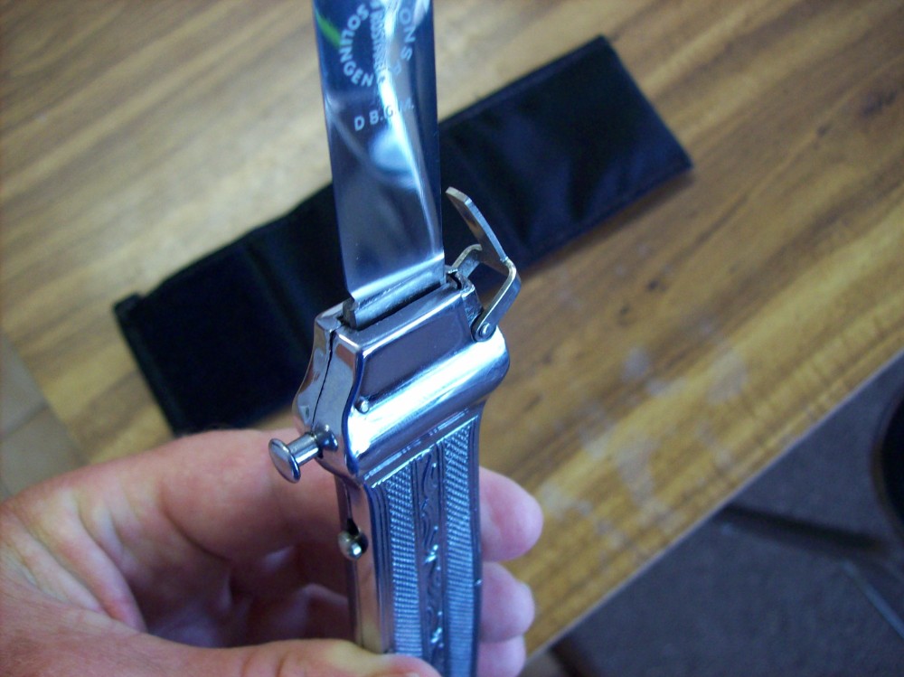 Bonsa Spring Loaded Trap-Door All Metal Gravity Knife UNUSED and a BEAUTY!