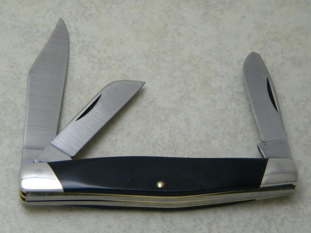 Buck 301 USA (Camillus) Black Delrin Stockman Knife c.1974-1985