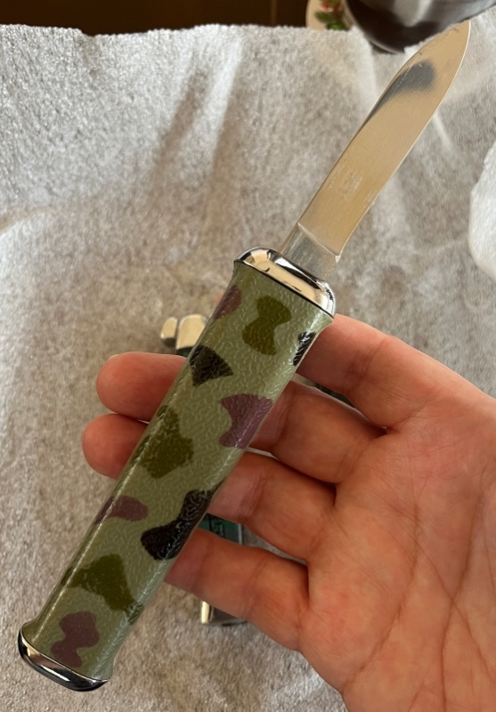 Vintage Camo Top Automatic Out The Front Switchblade Knife, Unused