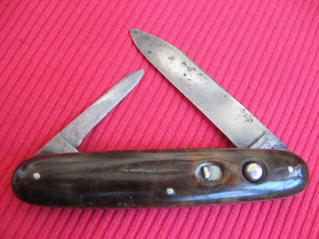 SCHRADE CUT. CO. Walden, N.Y. Double Switchblade Knife