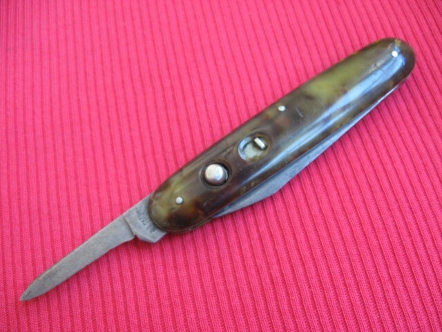 SCHRADE CUT. CO. Walden, N.Y. Double Switchblade Knife