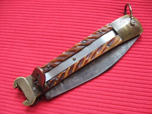 Vintage Japan Shell Puller Bone Switchblade Knife