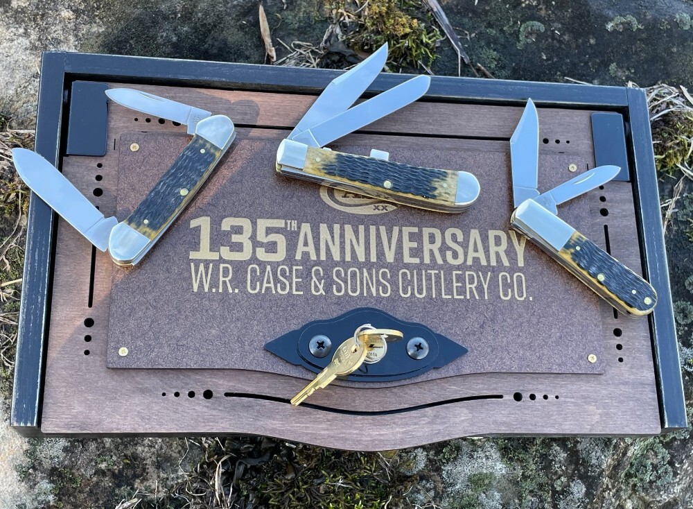 CASE XX ** 135th ANNIVERSARY COMMEMORATIVE OLIVE GREEN TRAPPER CANOE ...