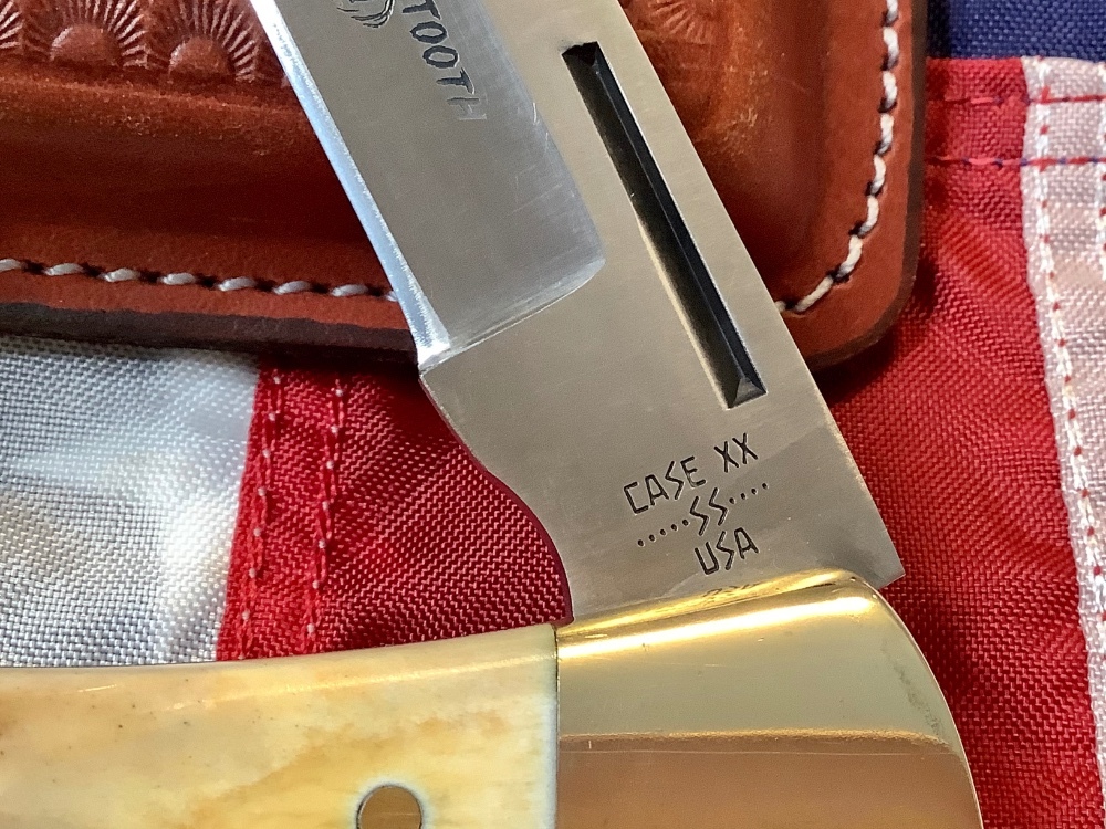 1981 Case xx Shark Tooth Folding Hunter w/ Sweet Stag Handles (P197 L ...