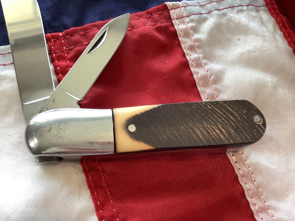 Old Queen Razor Barlow (Queen Steel #25) Knife w/ Derlin Handles -NOS