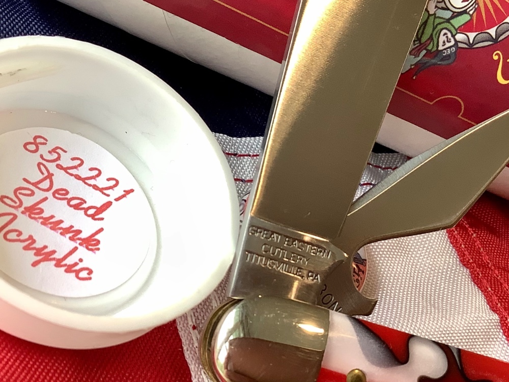 Great Eastern Cutlery, 852221 GEC 85 Crown Lifter w/ Dead Skunk Arcylic ...