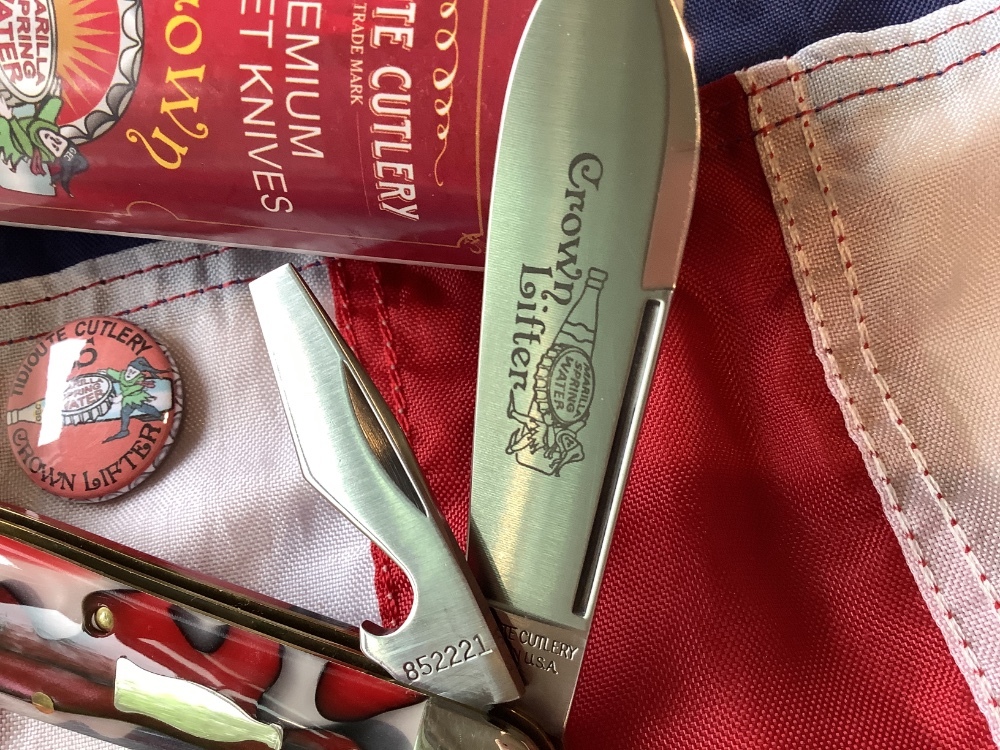 Great Eastern Cutlery, 852221 GEC 85 Crown Lifter w/ Dead Skunk Arcylic ...