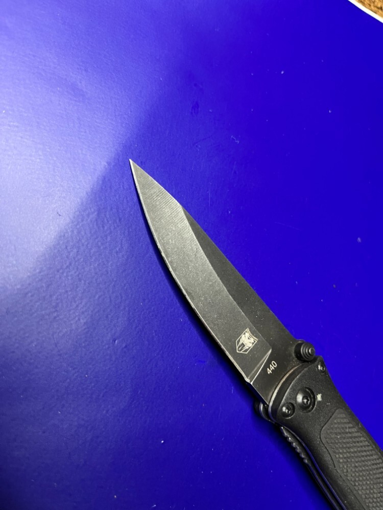 COBRATECH Quick Strike Hidden Release Knife