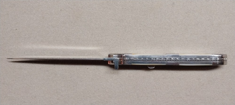 Custom handmade Gold-lip Mother of Pearl Dagger Blade Switchblade