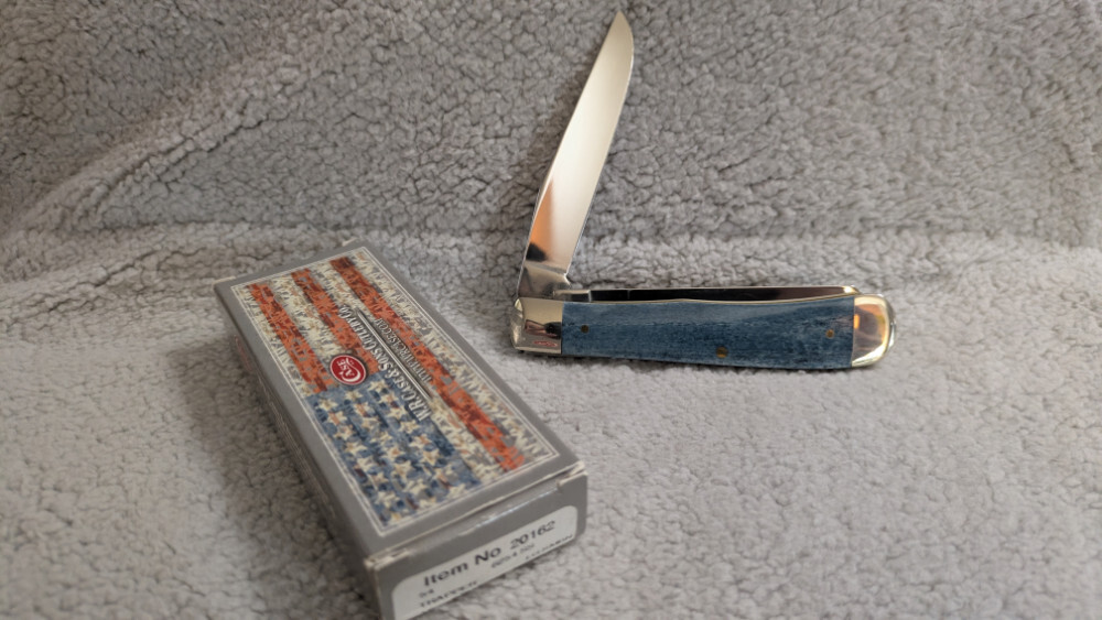 Case XX Trapper Mediterranean Blue