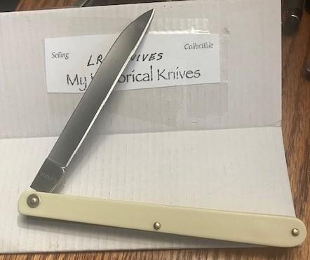 MELON SAUSAGE TESTER RAZOR BLADE
