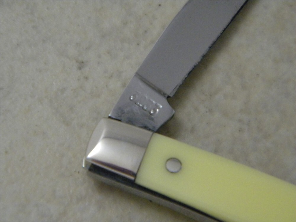 Case XX USA 3233 Yellow 6 Dot Pen Knife c. 1974