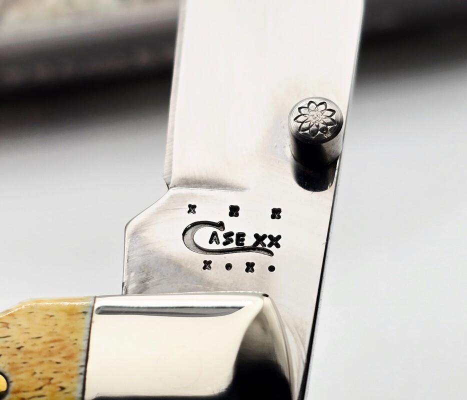 2013 Case XX Stag Trapperlock